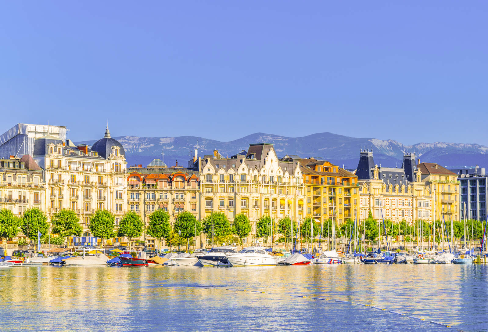 Bike tour around Lake Geneva | Cycling Holidays