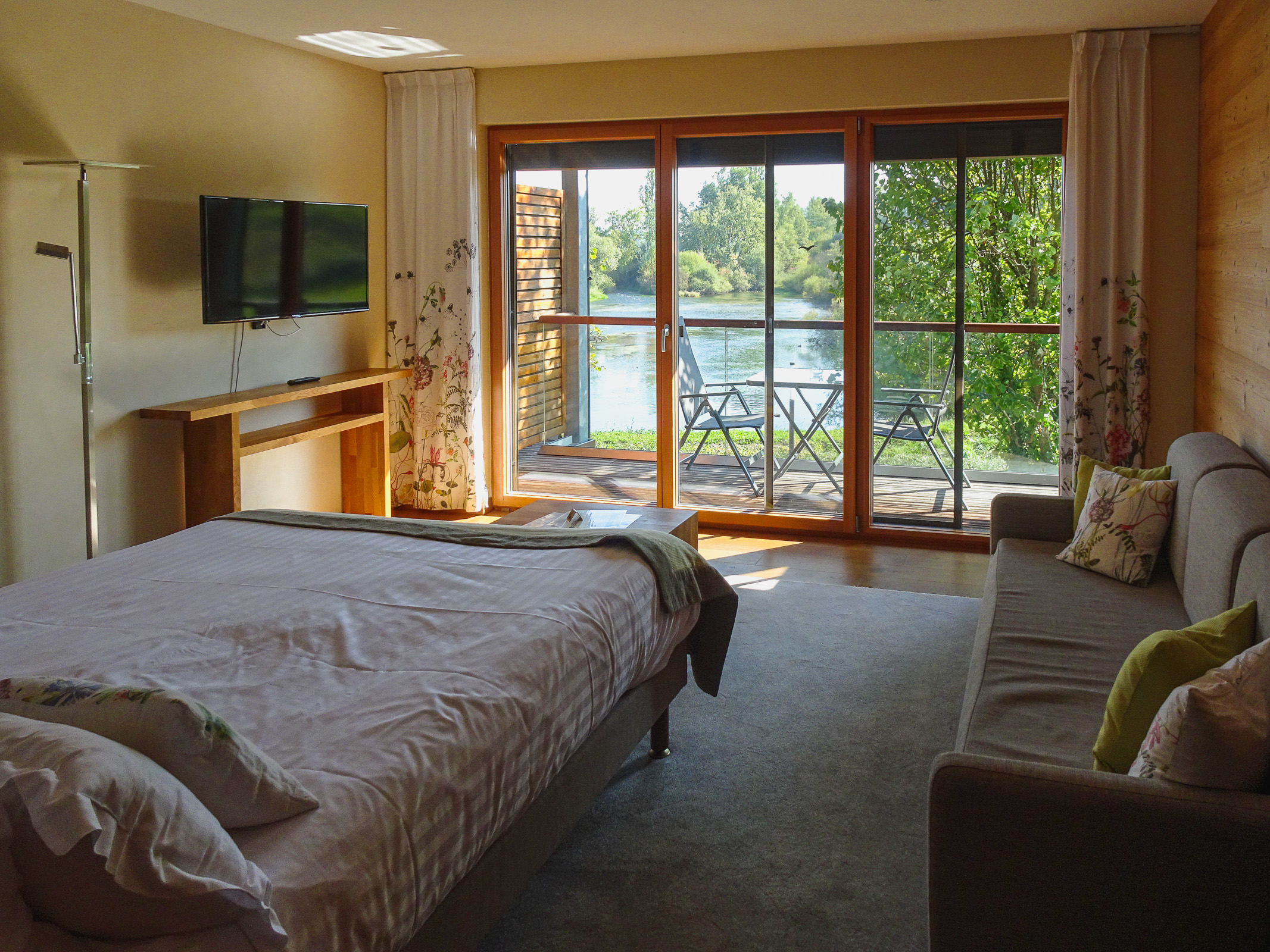 Travel report: Cycling along the Rhine & enjoying good wine | Cycling ...