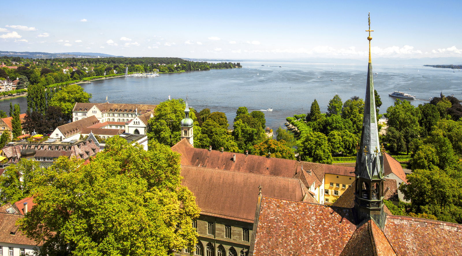 Short bike trip around Lake Constance | Cycling Holidays